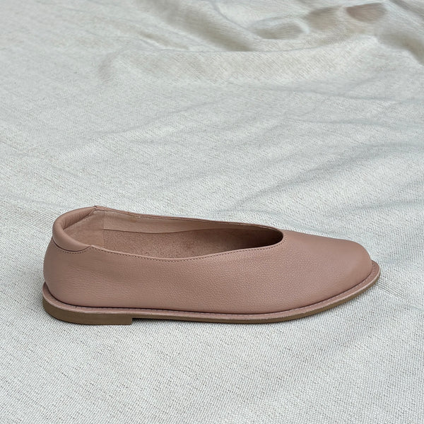New Day in Peach Nude Leather (Pre-Order) – Posh Pocket Shoes
